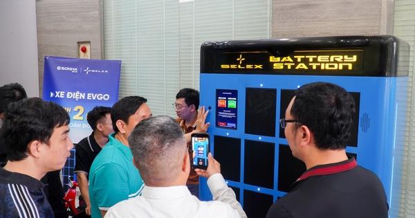 Xe máy điện của tập đoàn "bồn nước" dùng pin hoán đổi của Selex Motors ...